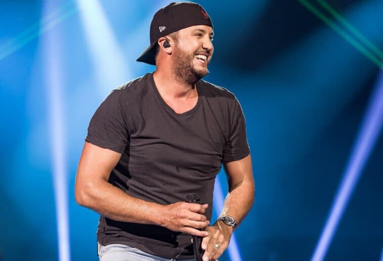PHOTOS: Luke Bryan Launches Massive Sunset Repeat Tour