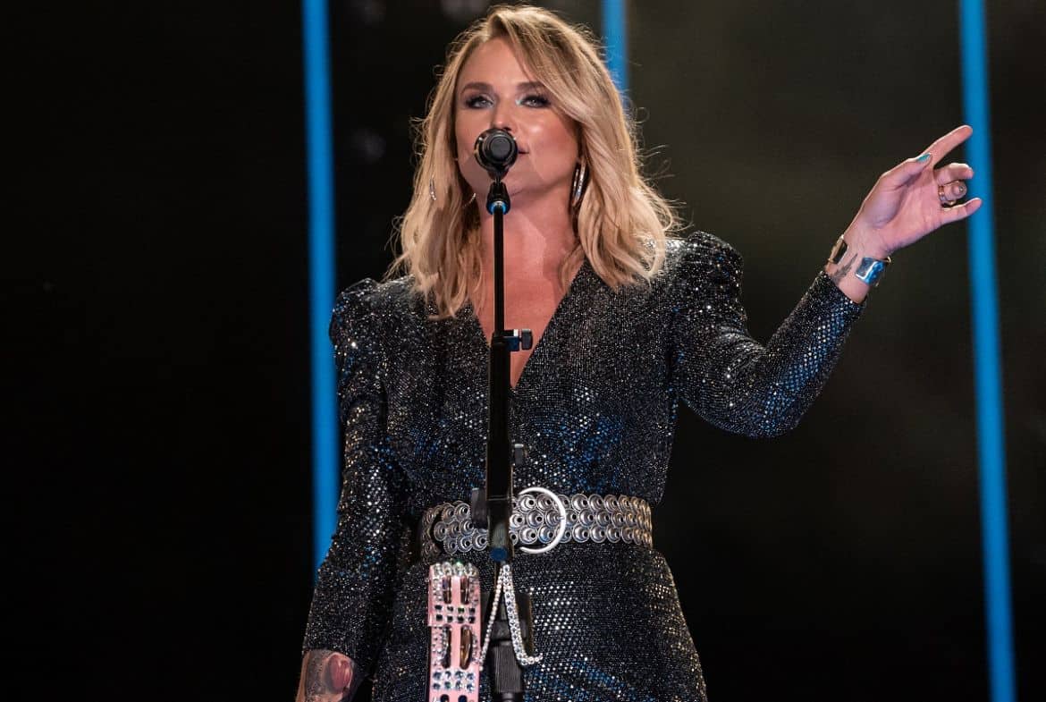 Miranda Lambert Shares Throwback Photos With Joe Exotic Of 'Tiger King ...