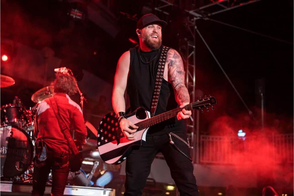 Brantley Gilbert Throws Red-Hot Party In 'Fire't Up' Music Video ...