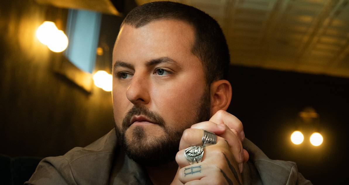 Tyler Farr Returns With Jason Aldean-Produced 'Only Truck In Town ...