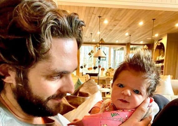 Thomas Rhett Wrote His Youngest Daughter the Sweetest Little Song ...