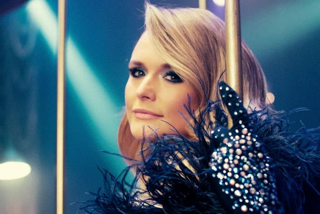 Five Things To Know About Miranda Lambert’s Casa Rosa Bar - Country Now