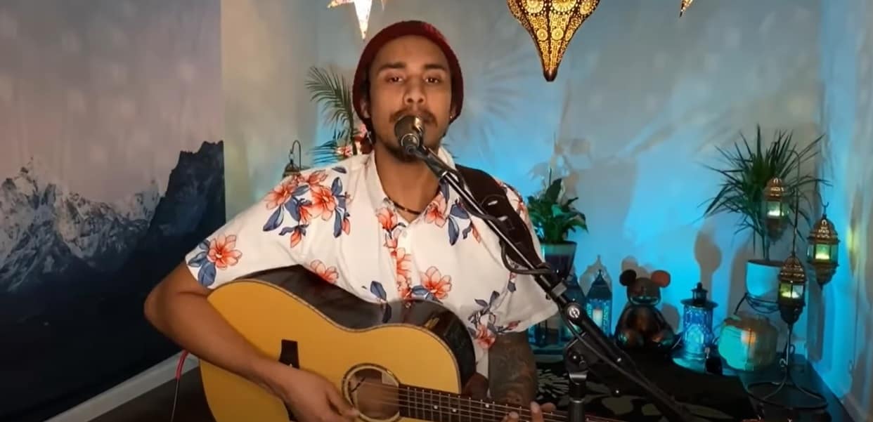 Watch Arthur Gunn Sing 'The Little Mermaid's' 'Kiss the Girl' On ...