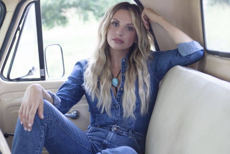 Hear Carly Pearce's Fierce New Single, 'Next Girl' - Country Now