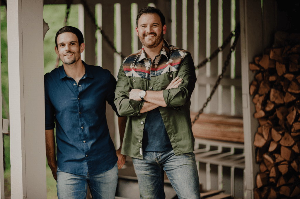 New Country Duo Southerland Makes Debut With 'Thing Is' - Country Now
