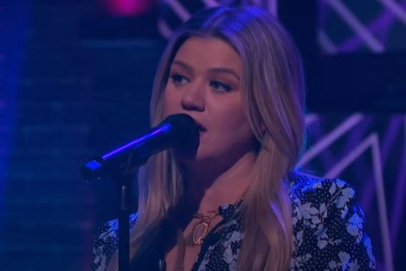 Jake Hoot and Kelly Clarkson's ‘I Would’ve Loved You’ Duet Comes To ...
