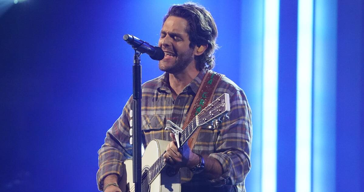 Thomas Rhett Gets Nostalgic In 'What's Your Country Song' Music Video ...