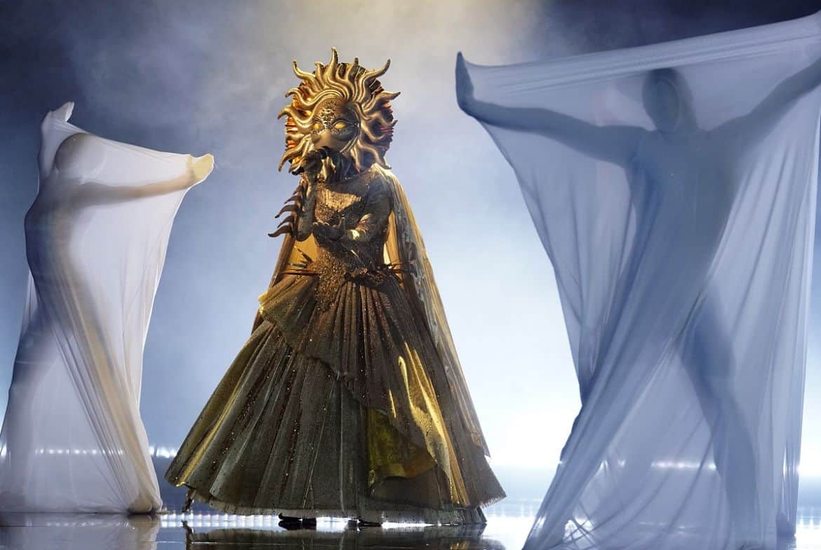 LeAnn Rimes Crowned Winner of 'The Masked Singer' - Country Now