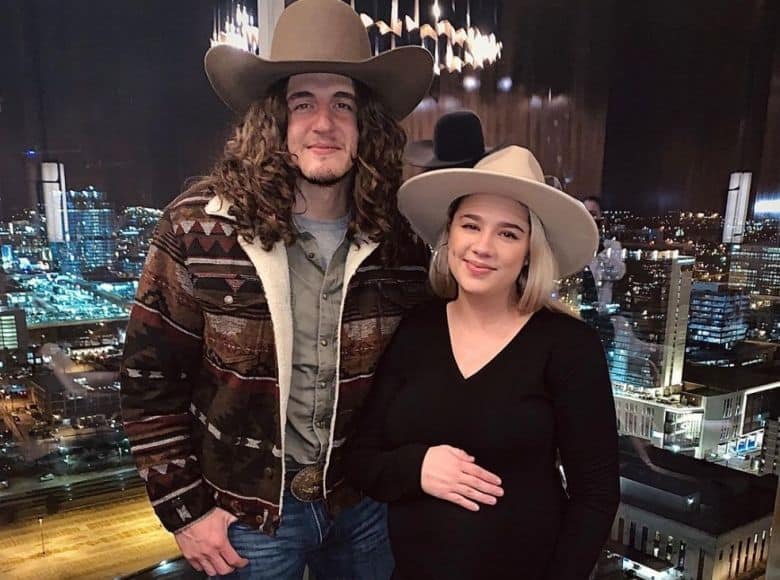 'American Idol' Alums Gabby Barrett and Cade Foehner Welcome First ...