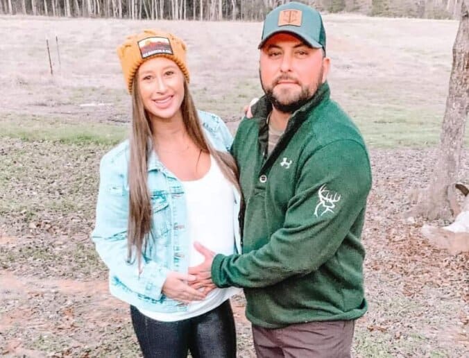 Tyler Farr and Wife, Hannah, Welcome First Child Six Weeks Early Due To ...