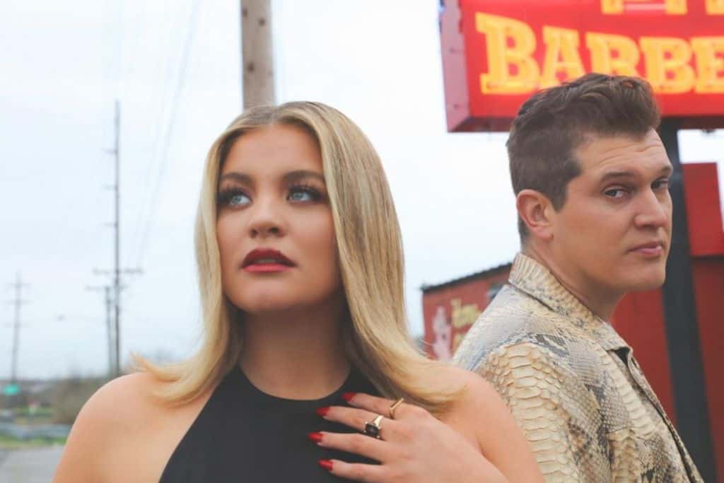 See Inside Lauren Alaina's Beautiful New Nashville Home - Country Now