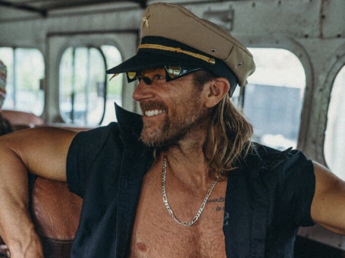 Kip Moore Embraces the 'Good Life' In New Music Video - Country Now