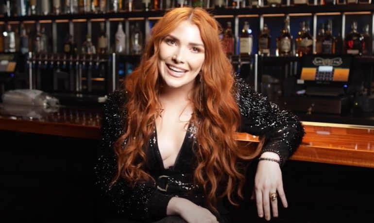20 Questions with Caylee Hammack - Country Now