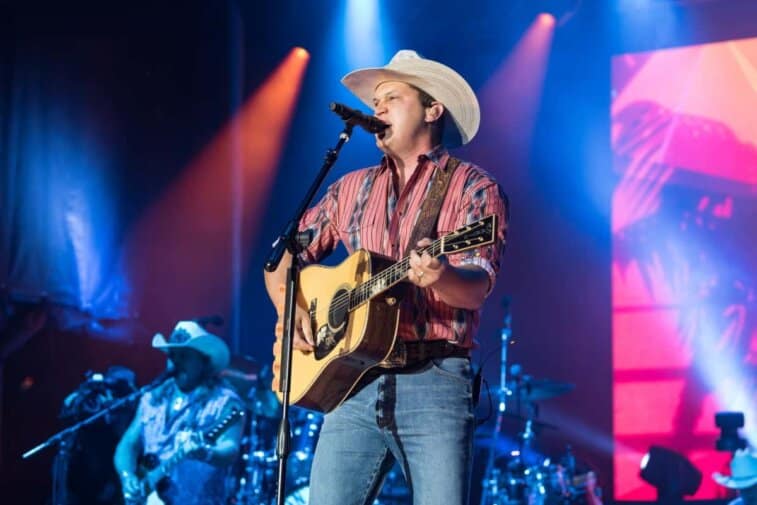 Jon Pardi Details Ain't Always the Cowboy Tour with Lainey Wilson and ...
