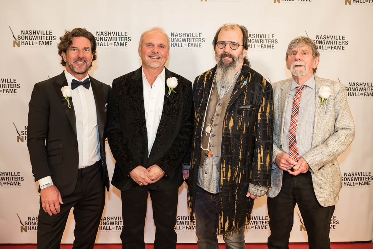 Nashville Songwriters Hall Of Fame Inducts Rhett Akins, Toby Keith ...
