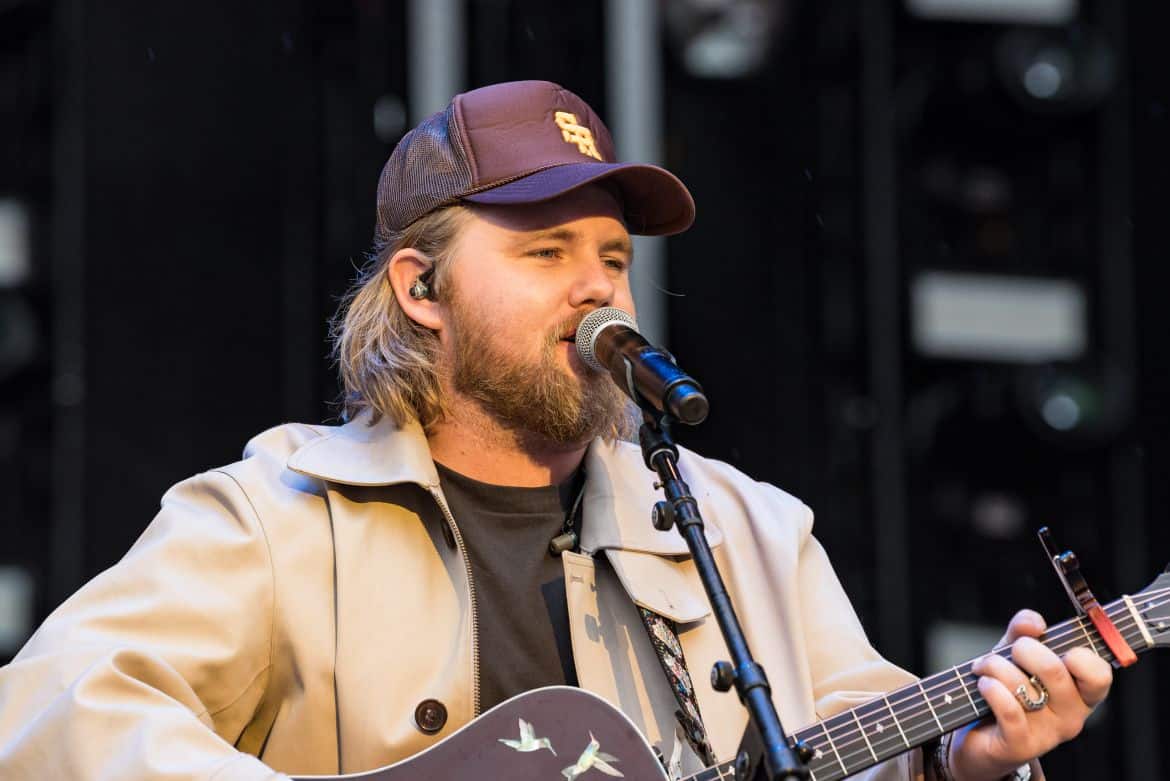 ERNEST Announces Debut Project, 'Flower Shops (The Album)' - Country Now