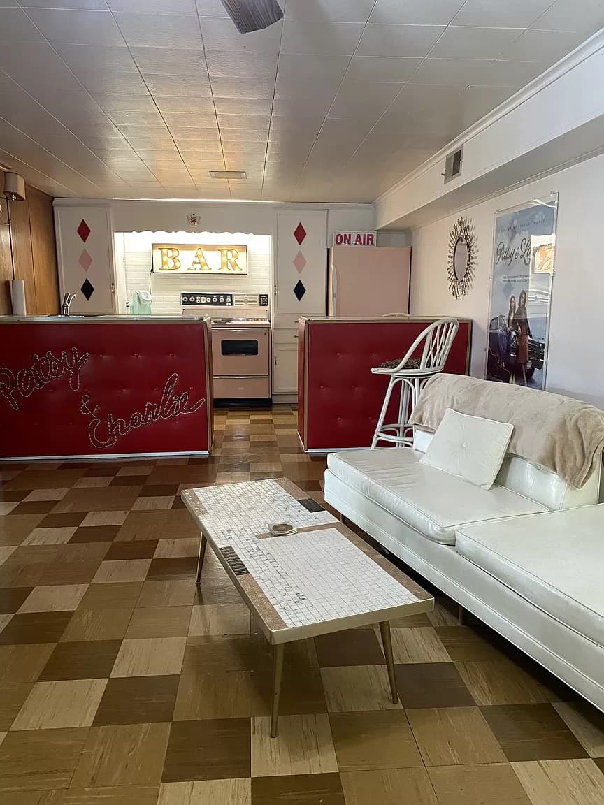 Patsy Cline's Dream House Hits the Real Estate Market - See Inside ...