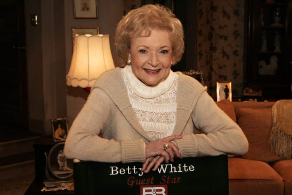 BREAKING: Betty White Dead at 99 - Country Now