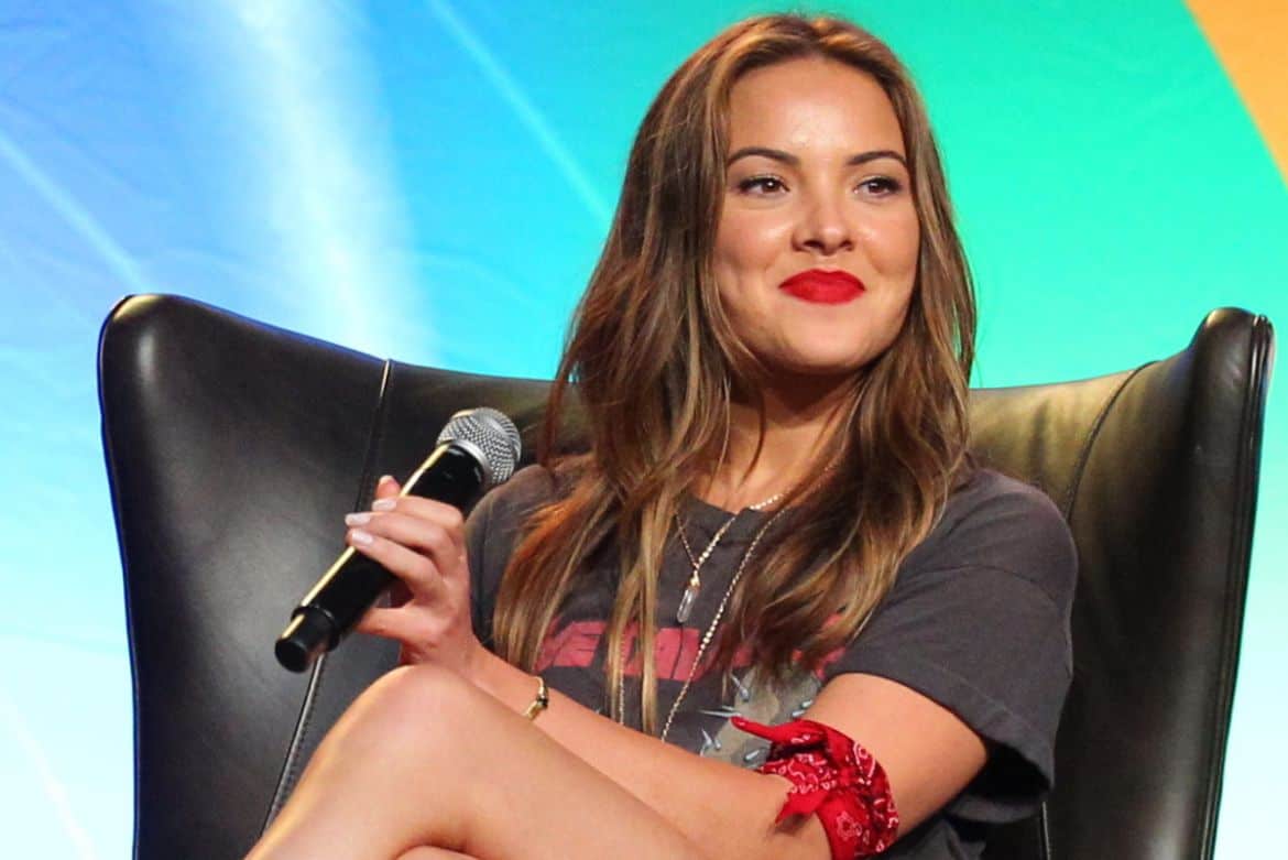 Naomi Cooke Leaves Runaway June To Embark On A Solo Career - Country Now