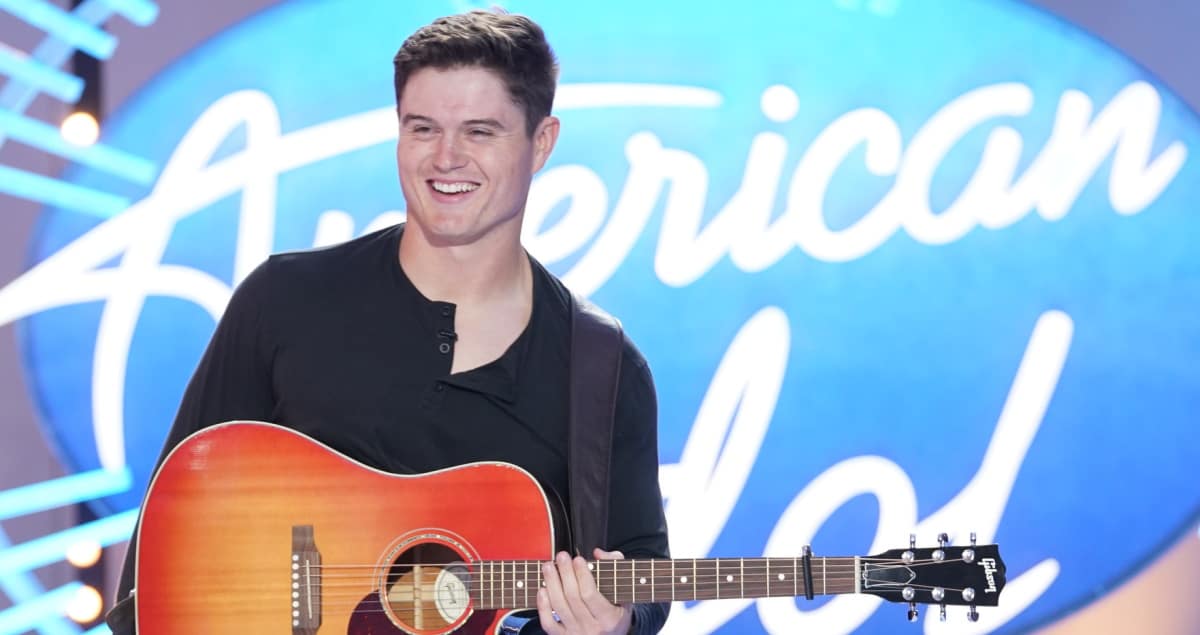 WATCH: Former College Football Player Wows 'American Idol' Judges with ...