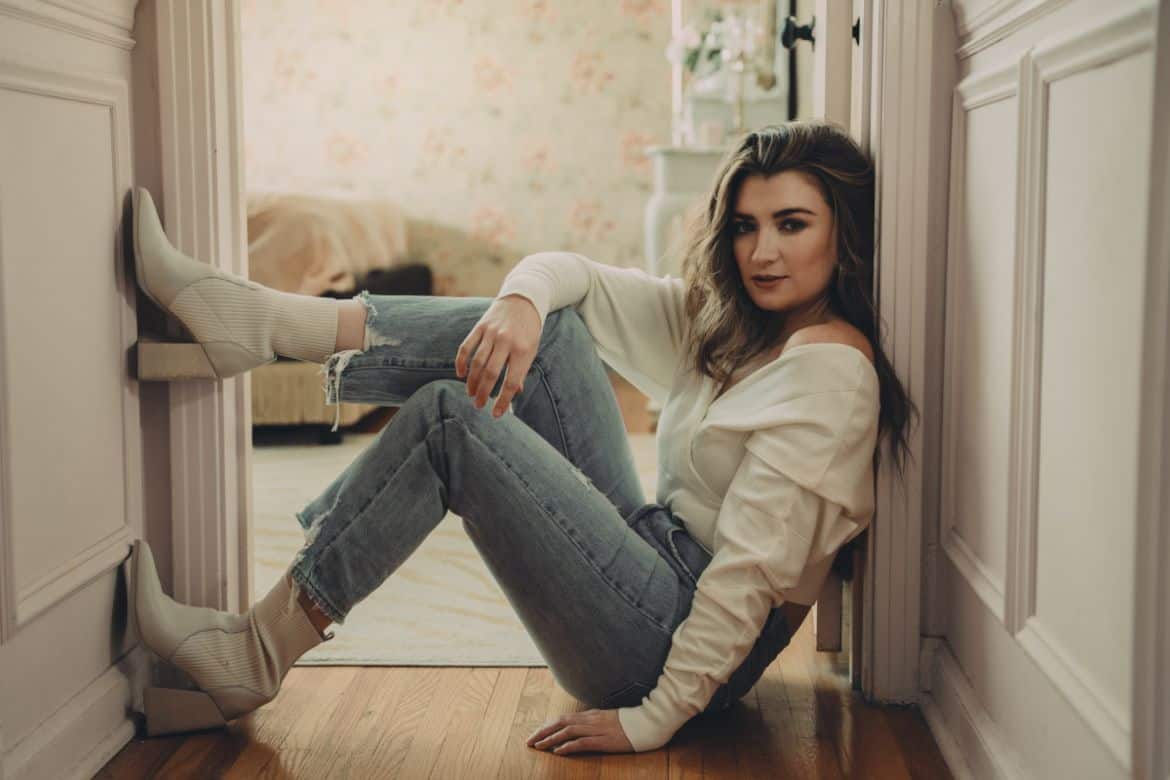 Tenille Townes Bares Her Soul On New EP, 'Masquerades:' 'This Is A New ...