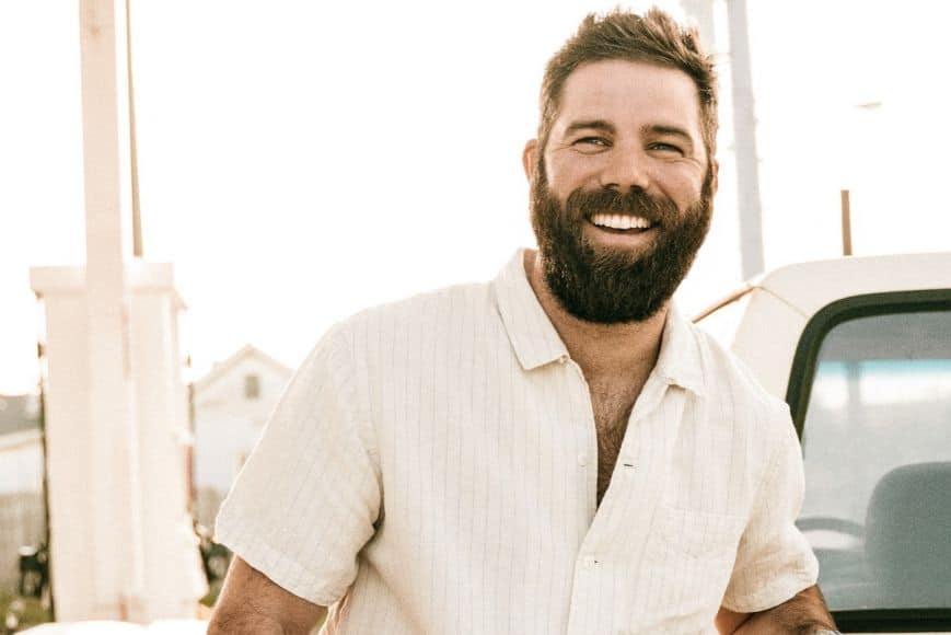 Jordan Davis Reveals The Inspiration Behind Career-Defining New Album ...