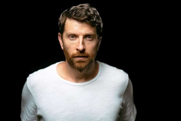 Brett Eldredge Recalls Panic Attack On Stage: 'The Scariest Experience ...