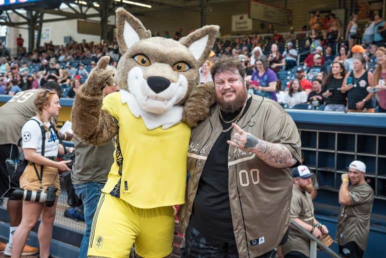 Jelly Roll, Jimmie Allen, & More Confirmed For 3rd Annual Rock 'N Jock ...