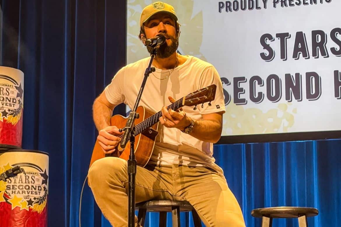 Sam Hunt Thanks Frontline Workers and Performs Bruce Springsteen Deep ...