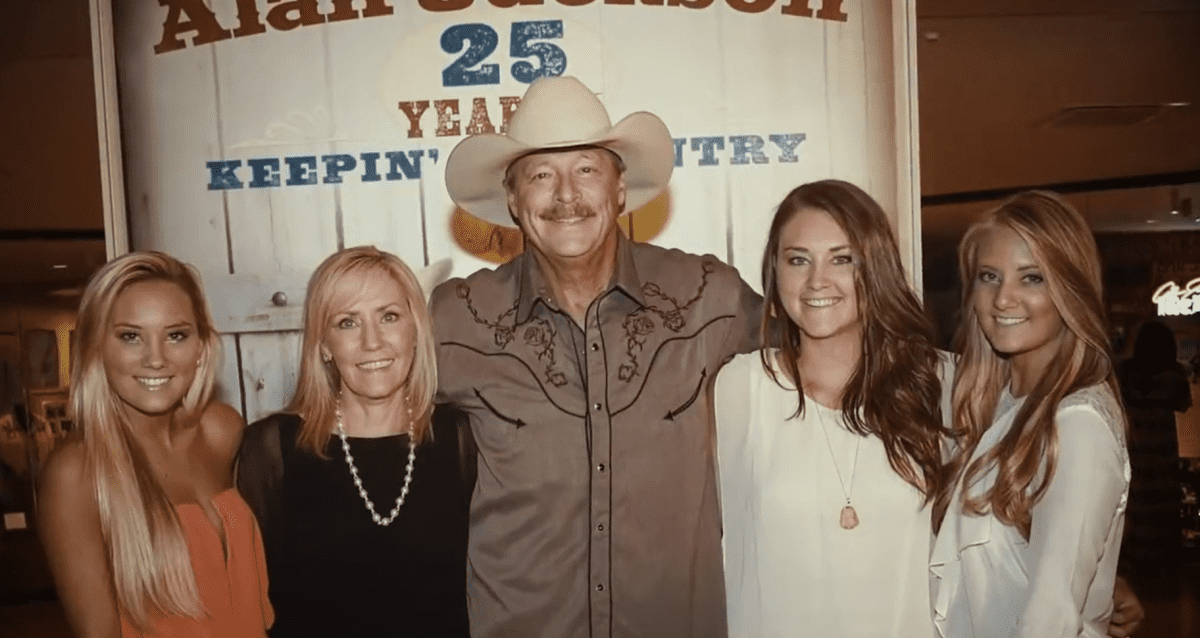 Alan Jackson To Become First-Time Grandfather - Country Now