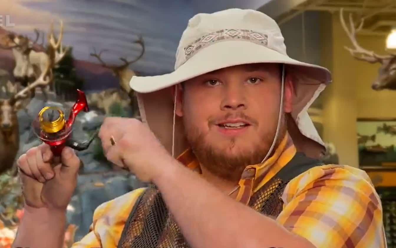 WATCH: Luke Combs Is The Face Of 'Bass Amateur Shop' In Hilarious New ...