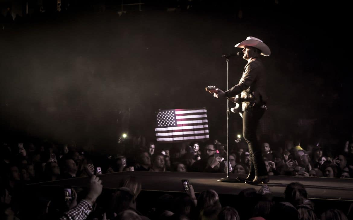 Exclusive: Justin Moore Talks 'With A Woman You Love,' Balancing Family ...
