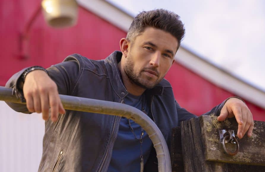 Michael Ray Returns To Social Media With Major Life Update - Country Now