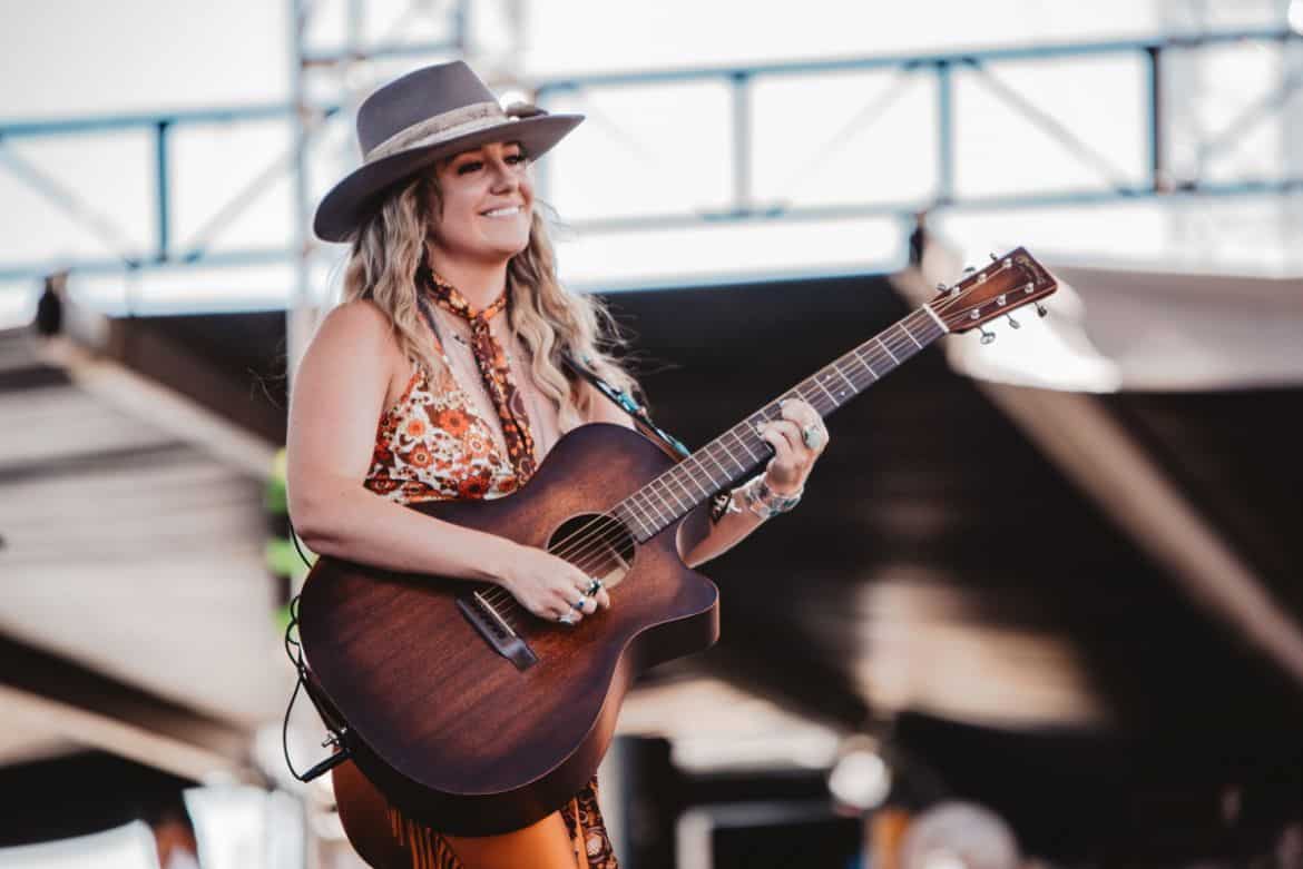 Lainey Wilson Makes Historic CMA Awards Final Ballot Debut With Six ...