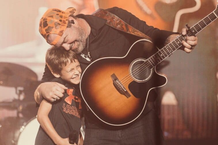 WATCH: Lee Brice and 9-Year-Old Son, Ryker Share The Stage For ...