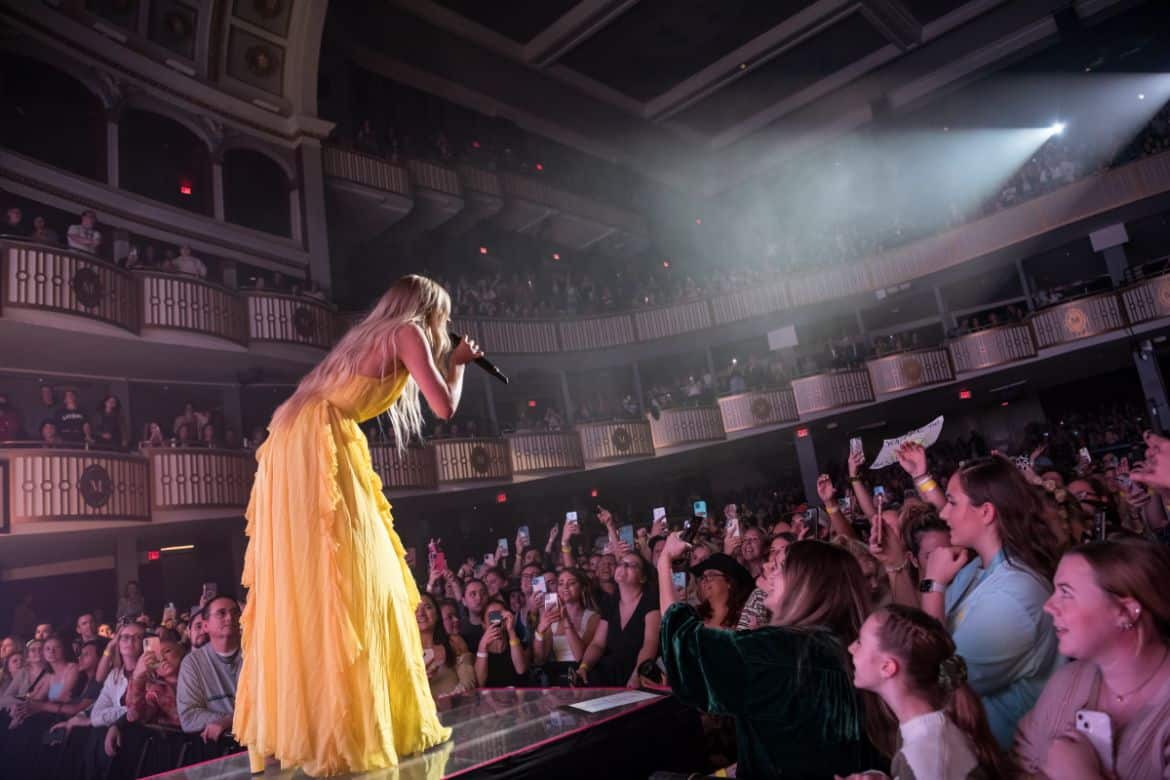 Kelsea Ballerini Proves Her Headliner Status As Her Career Reaches New ...