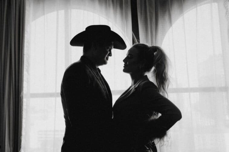 WATCH: Jon Pardi And Wife Summer Reveal Gender Of Baby In Heartfelt ...