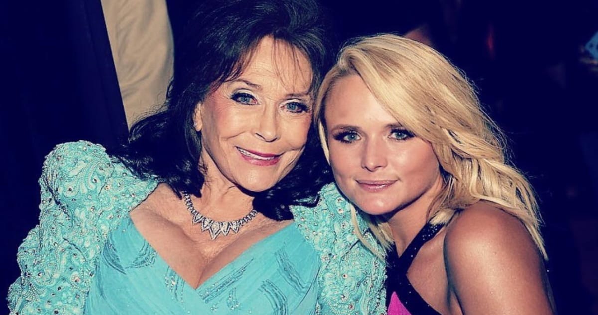 Miranda Lambert 'Heartbroken' Over The Loss Of Loretta Lynn - Country Now