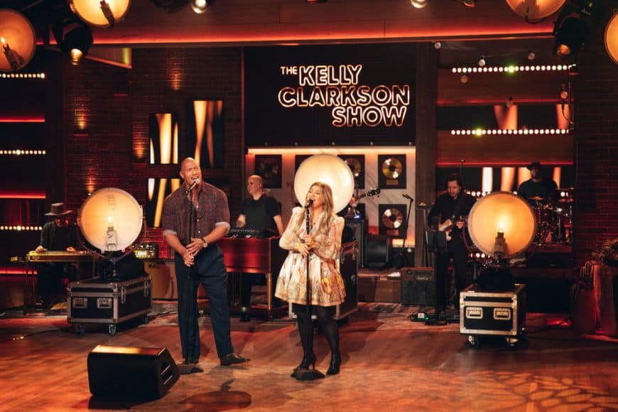 WATCH: Kelly Clarkson and Dwayne 'The Rock' Johnson Team Up For ...