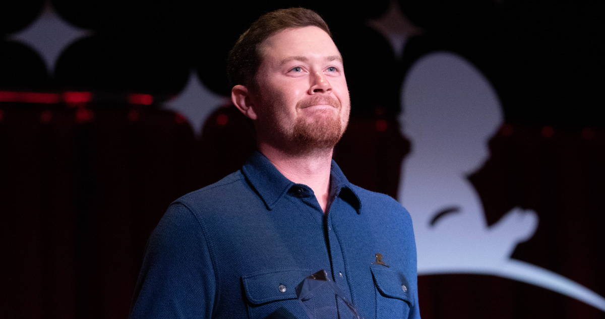 Scotty McCreery Receives Angels Among Us Award For Support Of St. Jude ...
