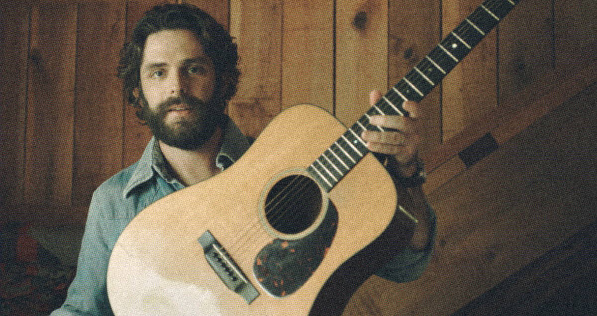 Thomas Rhett Puts Fans In The Christmas Spirit With First Holiday ...