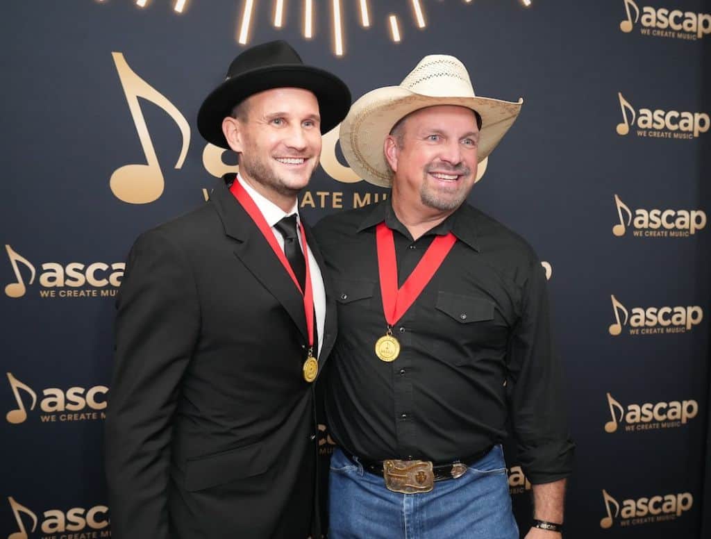 Garth Brooks, Kelsea Ballerini, Jordan Davis, And More Recognized At ...