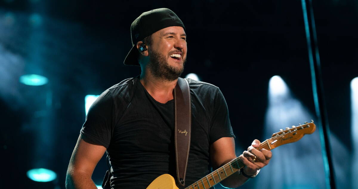 Luke Bryan Scores 30th No.1 Single: 'I'm Blessed To Have This Career ...