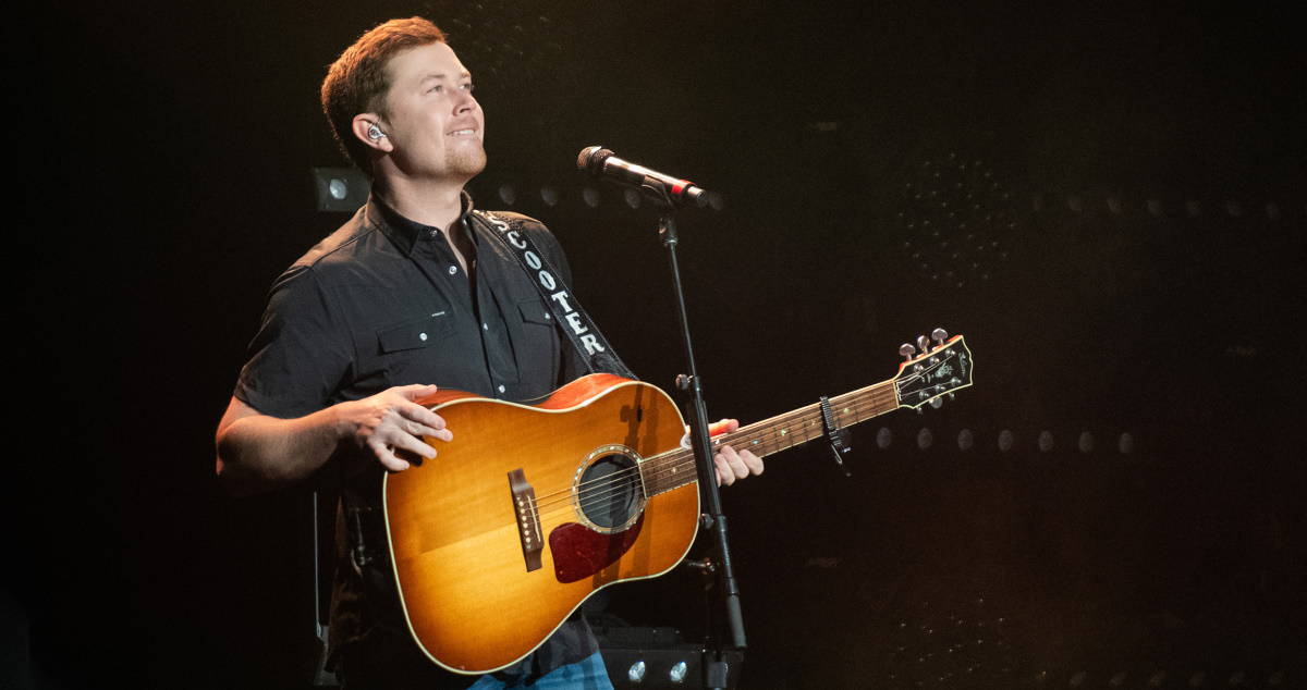 Scotty McCreery Captivates With Hit Songs And Personal Stories On Damn ...