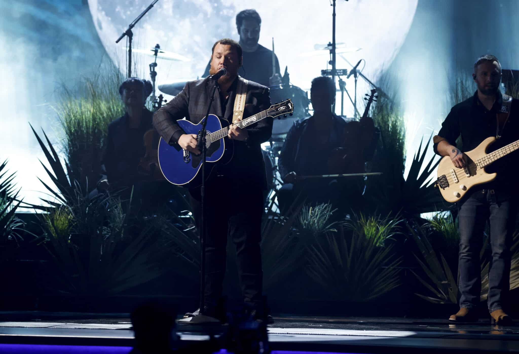 Luke Combs and Wife, Nicole, Turn The GRAMMYs Into Elegant Date Night ...