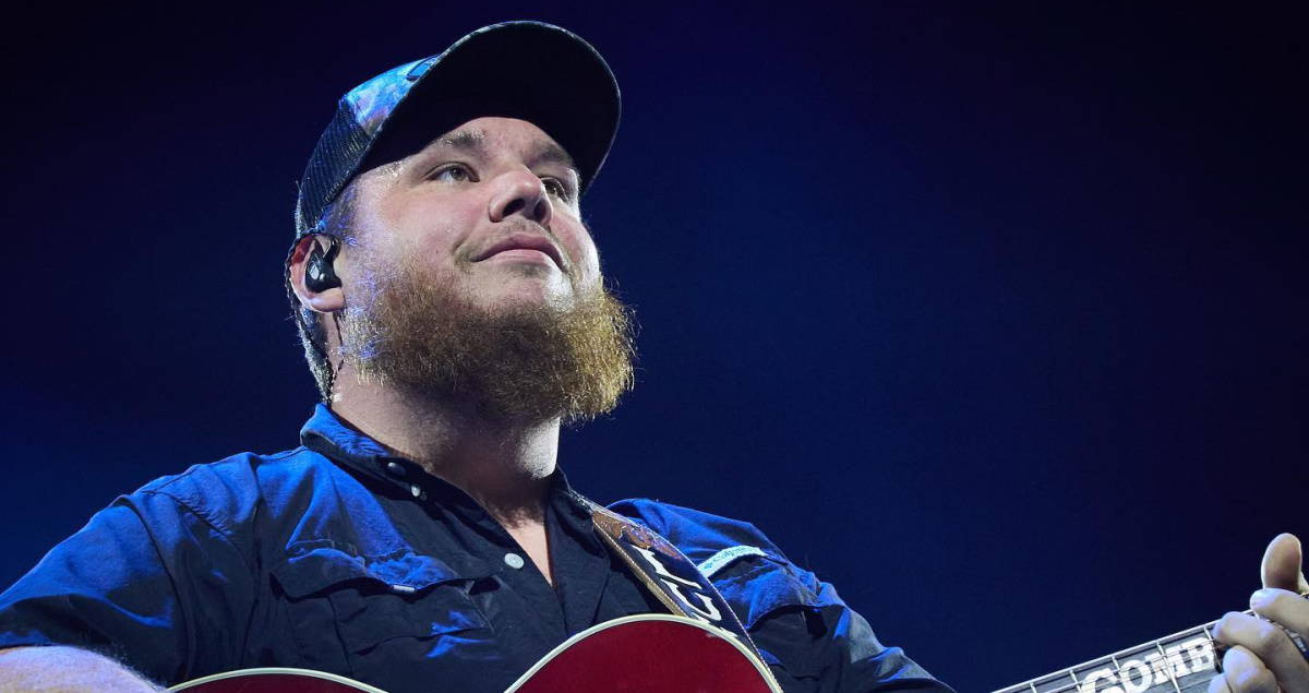 Luke Combs Admits It Was 'Tough' Adjusting To Fame, Promises To Give ...