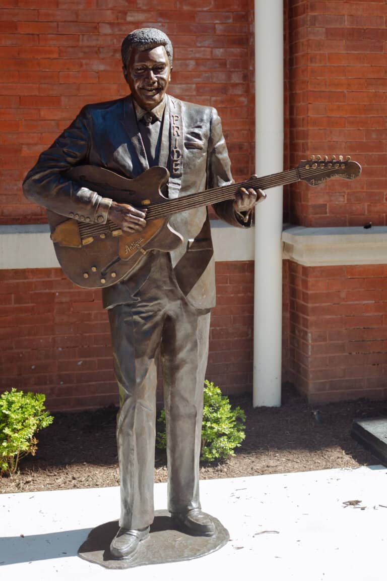 Country Music Trailblazer, Charley Pride Honored With Statue On Ryman Auditorium's Icon Walk ...