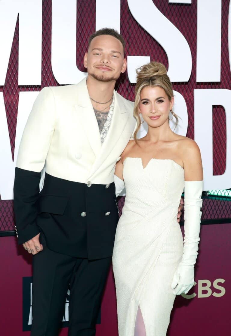 WATCH: Kane Brown and Katelyn Brown's CMT Music Awards Duet Has Fans ...