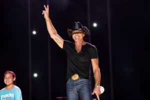 Tim McGraw Details His Grueling Recovery After Four Major Surgeries ...