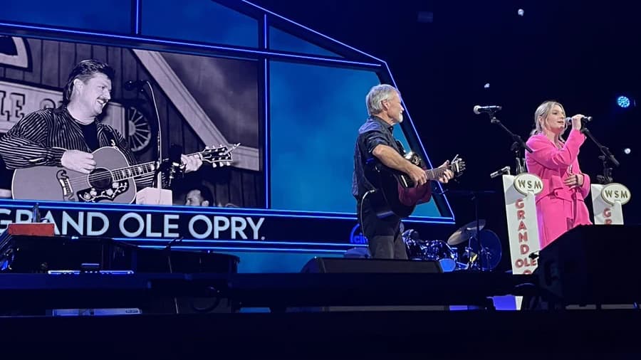 Joe Diffie's 19-Year-Old Daughter, Kylie, Delivers Heartfelt Tribute To ...